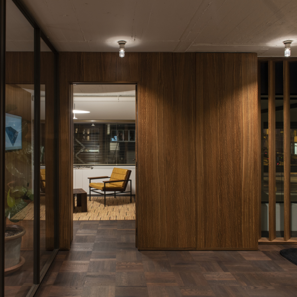 N I L S S – designer and manufacturer of high-end custom furniture ...